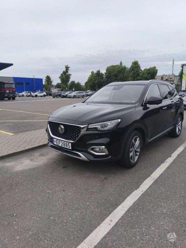 Black MG EHS 2021 in Kaunas, with an engine capacity of 1.49 L and mileage of 83 thousand km for 16000 €, photo 1 on AUTOMOTO.COM.LV
