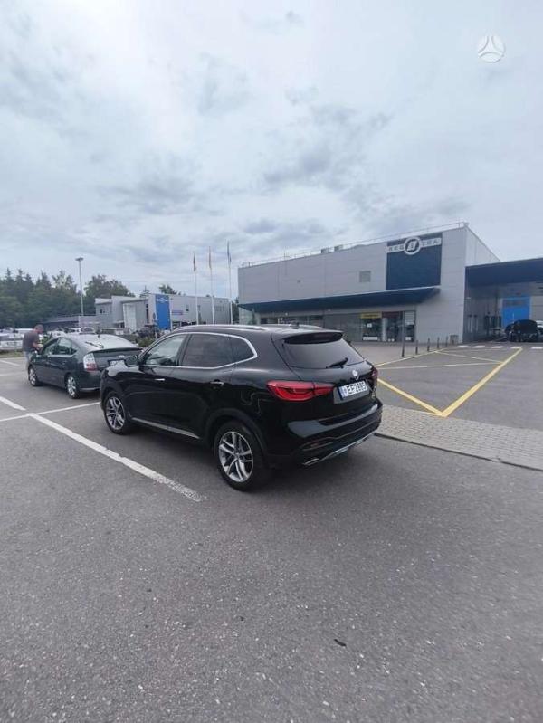 Black MG EHS 2021 in Kaunas, with an engine capacity of 1.49 L and mileage of 83 thousand km for 16000 €, photo 3 on AUTOMOTO.COM.LV