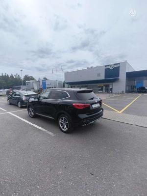 Black MG EHS 2021 in Kaunas, with an engine capacity of 1.49 L and mileage of 83 thousand km for 16000 €, photo 4 on AUTOMOTO.COM.LV