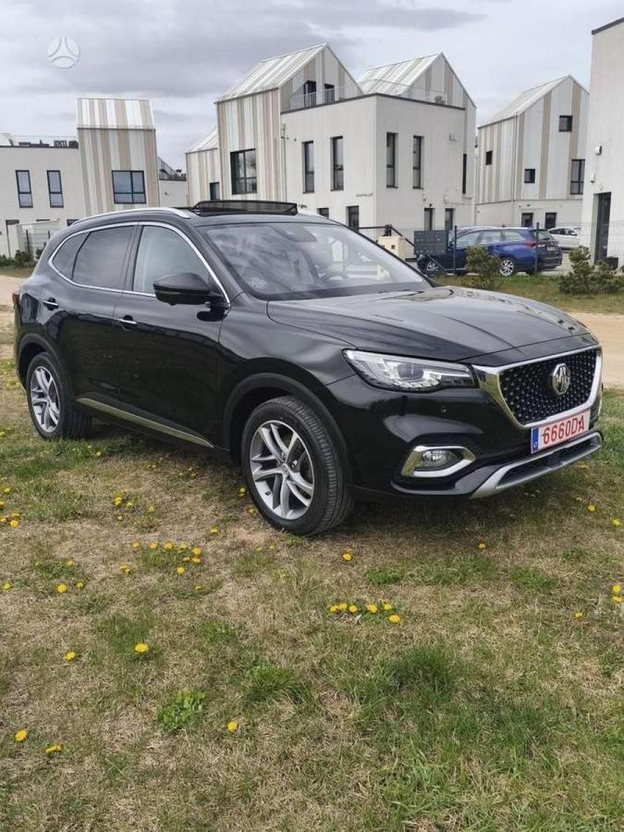 Black MG EHS 2021 in Kaunas, with an engine capacity of 1.49 L and mileage of 83 thousand km for 16000 €, photo 9 on AUTOMOTO.COM.LV
