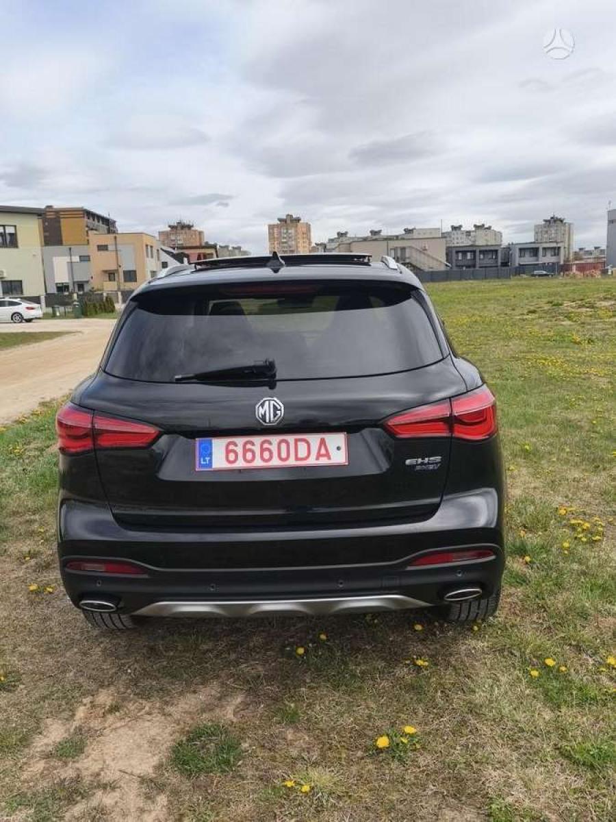 Black MG EHS 2021 in Kaunas, with an engine capacity of 1.49 L and mileage of 83 thousand km for 16000 €, photo 12 on AUTOMOTO.COM.LV