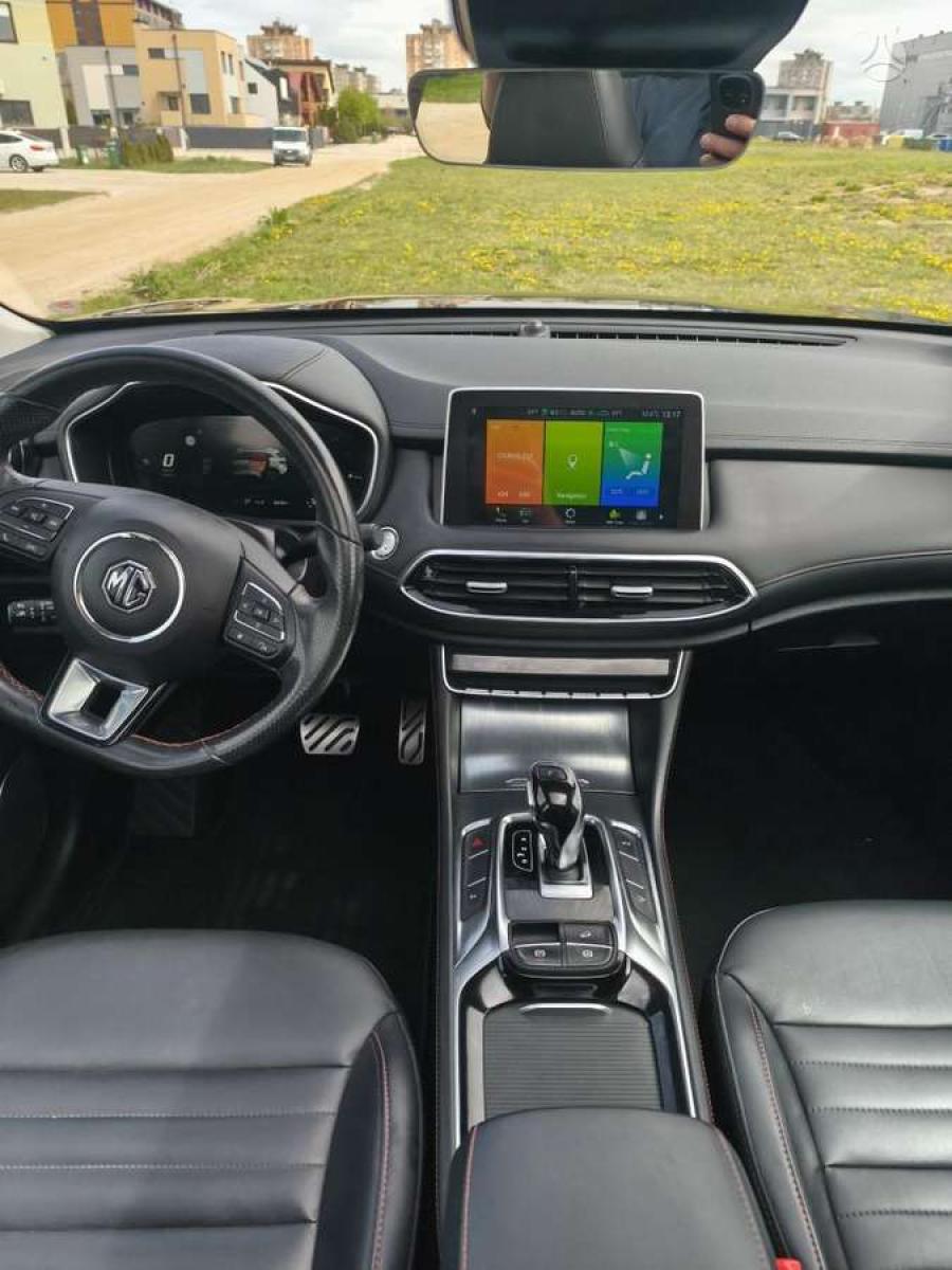 Black MG EHS 2021 in Kaunas, with an engine capacity of 1.49 L and mileage of 83 thousand km for 16000 €, photo 26 on AUTOMOTO.COM.LV