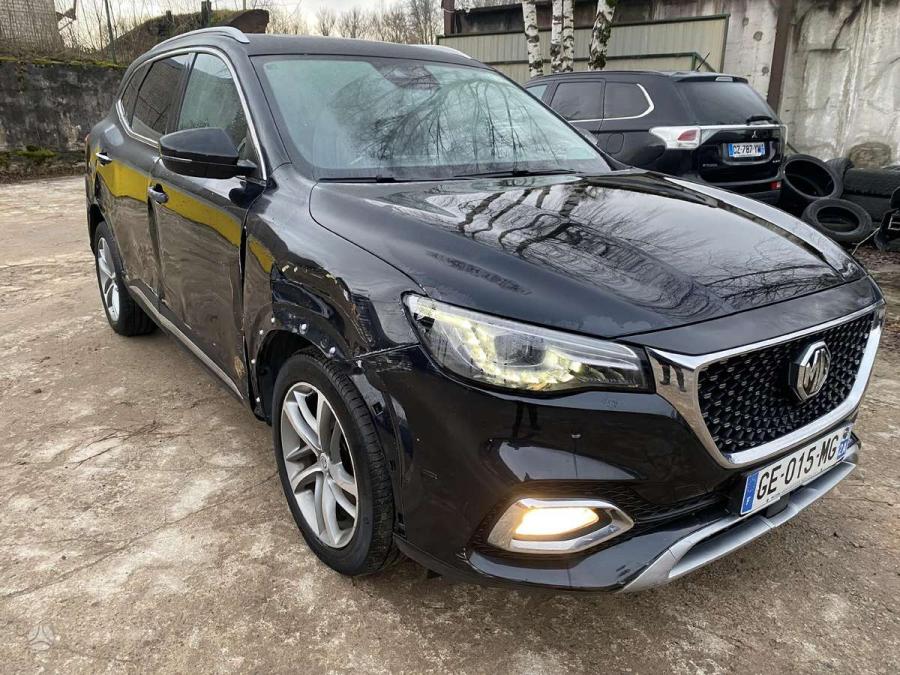 Melns MG EHS 2022 Tauragė, ar dzinēja tilpumu 1.49 L un nobraukumu 41 tūkst. km par 9000 €, foto 2 vietnē AUTOMOTO.COM.LV