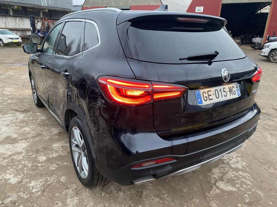 Melns MG EHS 2022 Tauragė, ar dzinēja tilpumu 1.49 L un nobraukumu 41 tūkst. km par 9000 €, foto 4 vietnē AUTOMOTO.COM.LV