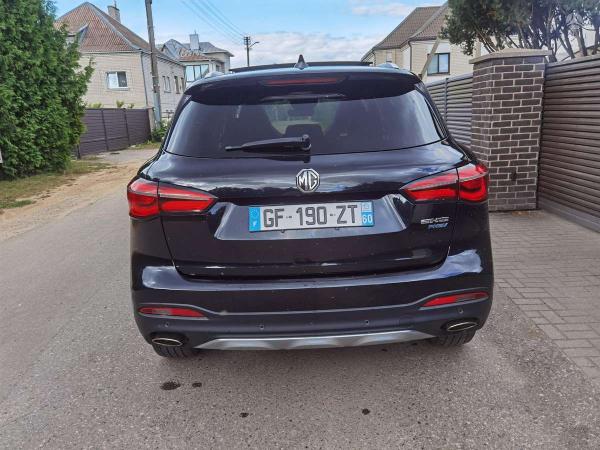 Black MG EHS 2022 in Kaunas, with an engine capacity of 1.49 L and mileage of 99 thousand km for 12500 €, photo 4 on AUTOMOTO.COM.LV