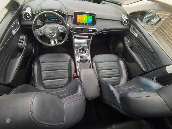Black MG EHS 2022 in Kaunas, with an engine capacity of 1.49 L and mileage of 99 thousand km for 12500 €, photo 10 on AUTOMOTO.COM.LV