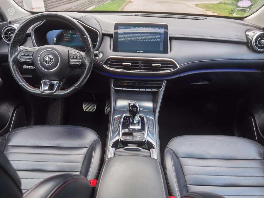 Melns MG EHS 2022 Kauņa, ar dzinēja tilpumu 1.49 L un nobraukumu 99 tūkst. km par 12500 €, foto 25 vietnē AUTOMOTO.COM.LV