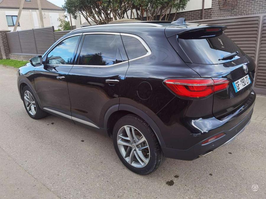 Melns MG EHS 2022 Kauņa, ar dzinēja tilpumu 1.49 L un nobraukumu 99 tūkst. km par 12500 €, foto 39 vietnē AUTOMOTO.COM.LV