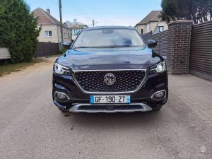 Melns MG EHS 2022 Kauņa, ar dzinēja tilpumu 1.49 L un nobraukumu 99 tūkst. km par 12500 €, foto 46 vietnē AUTOMOTO.COM.LV