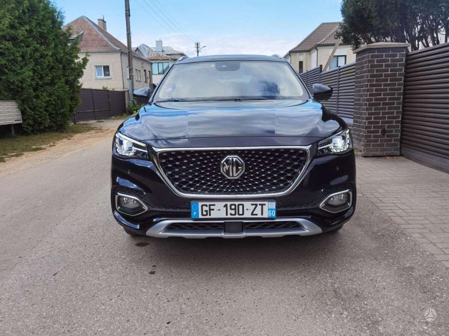 Melns MG EHS 2022 Kauņa, ar dzinēja tilpumu 1.49 L un nobraukumu 99 tūkst. km par 12500 €, foto 46 vietnē AUTOMOTO.COM.LV