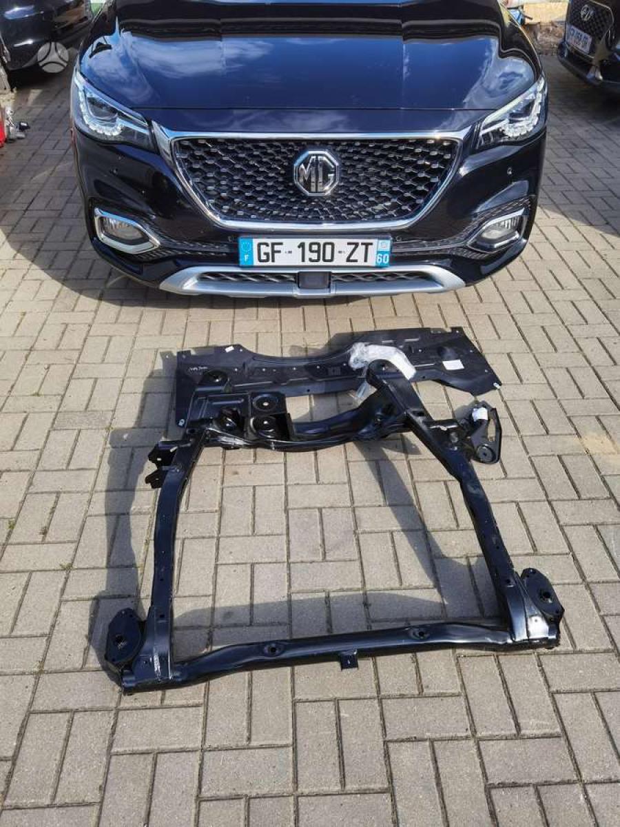 Melns MG EHS 2022 Kauņa, ar dzinēja tilpumu 1.49 L un nobraukumu 99 tūkst. km par 12500 €, foto 62 vietnē AUTOMOTO.COM.LV