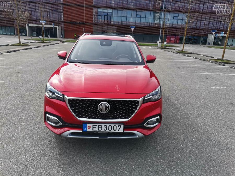 Sarkans MG EHS 2022 Klaipėda, ar dzinēja tilpumu 1.50 L un nobraukumu 30 tūkst. km par 18000 €, foto 3 vietnē AUTOMOTO.COM.LV