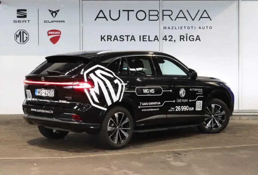 Melns MG HS 2026 Rīga, ar dzinēja tilpumu 1.50 L un nobraukumu 15 tūkst. km par 35840 €, foto 3 vietnē AUTOMOTO.COM.LV