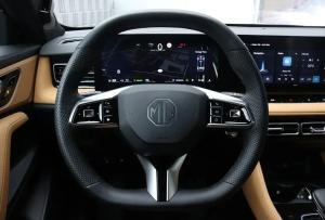 Melns MG HS 2026 Rīga, ar dzinēja tilpumu 1.50 L un nobraukumu 15 tūkst. km par 35840 €, foto 5 vietnē AUTOMOTO.COM.LV