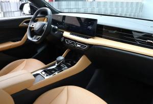 Melns MG HS 2026 Rīga, ar dzinēja tilpumu 1.50 L un nobraukumu 15 tūkst. km par 35840 €, foto 11 vietnē AUTOMOTO.COM.LV