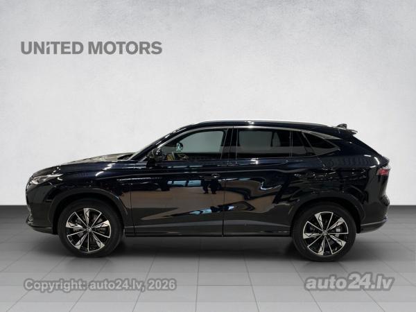 Melns MG HS 2025 Tallina, ar dzinēja tilpumu 1.50 L un nobraukumu 7 tūkst. km par 31500 €, foto 3 vietnē AUTOMOTO.COM.LV