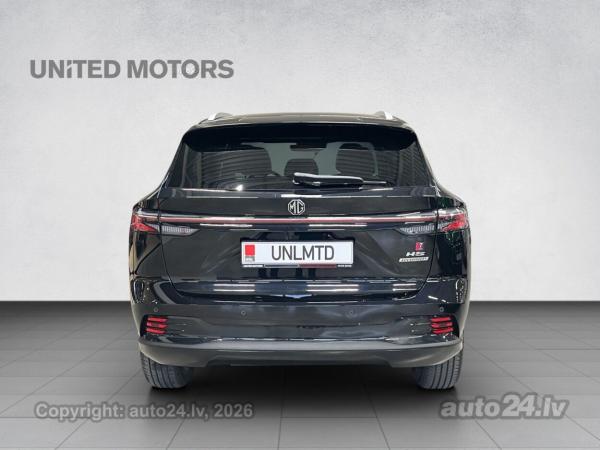 Melns MG HS 2025 Tallina, ar dzinēja tilpumu 1.50 L un nobraukumu 7 tūkst. km par 31500 €, foto 5 vietnē AUTOMOTO.COM.LV