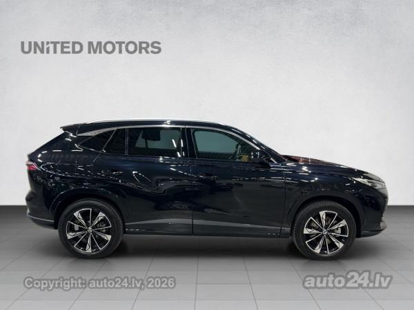 Melns MG HS 2025 Tallina, ar dzinēja tilpumu 1.50 L un nobraukumu 7 tūkst. km par 31500 €, foto 7 vietnē AUTOMOTO.COM.LV