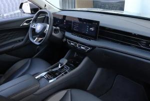 Grey MG HS 2025 in Riga, with an engine capacity of 1.50 L and mileage of 19 thousand km for 29000 €, photo 10 on AUTOMOTO.COM.LV