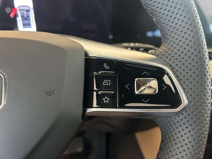 Grey MG HS 2026 in Siauliai, with an engine capacity of 1.50 L and mileage of 0 thousand km for 32490 €, photo 22 on AUTOMOTO.COM.LV