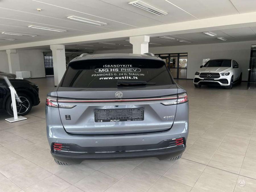 Grey MG HS 2026 in Siauliai, with an engine capacity of 1.50 L and mileage of 2 thousand km for 37500 €, photo 6 on AUTOMOTO.COM.LV