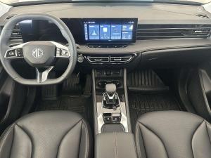Grey MG HS 2026 in Siauliai, with an engine capacity of 1.50 L and mileage of 2 thousand km for 37500 €, photo 15 on AUTOMOTO.COM.LV