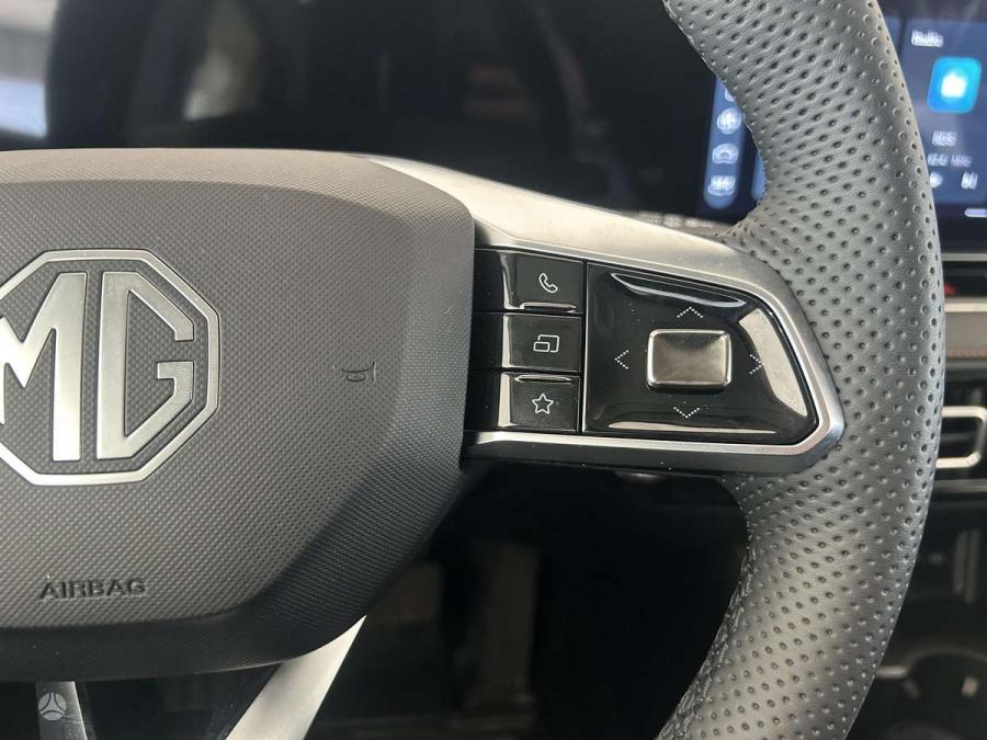 Grey MG HS 2026 in Siauliai, with an engine capacity of 1.50 L and mileage of 2 thousand km for 37500 €, photo 21 on AUTOMOTO.COM.LV