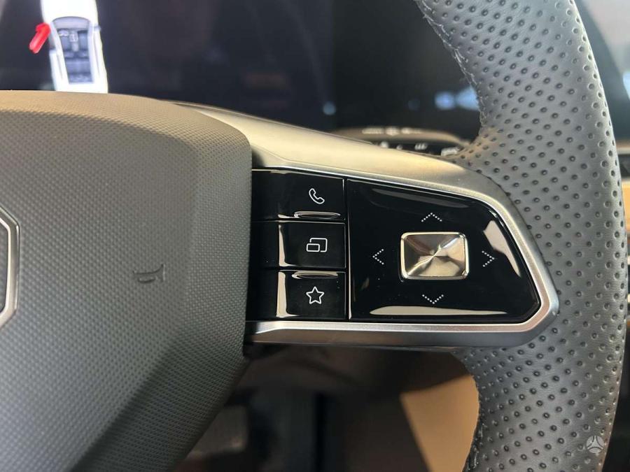 Grey MG HS 2026 in Siauliai, with an engine capacity of 1.50 L and mileage of 0 thousand km for 32490 €, photo 24 on AUTOMOTO.COM.LV