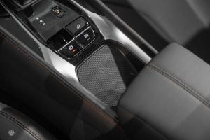 Balts MG HS 2026 Viļņa, ar dzinēja tilpumu 1.50 L un nobraukumu 0 tūkst. km par 35660 €, foto 23 vietnē AUTOMOTO.COM.LV