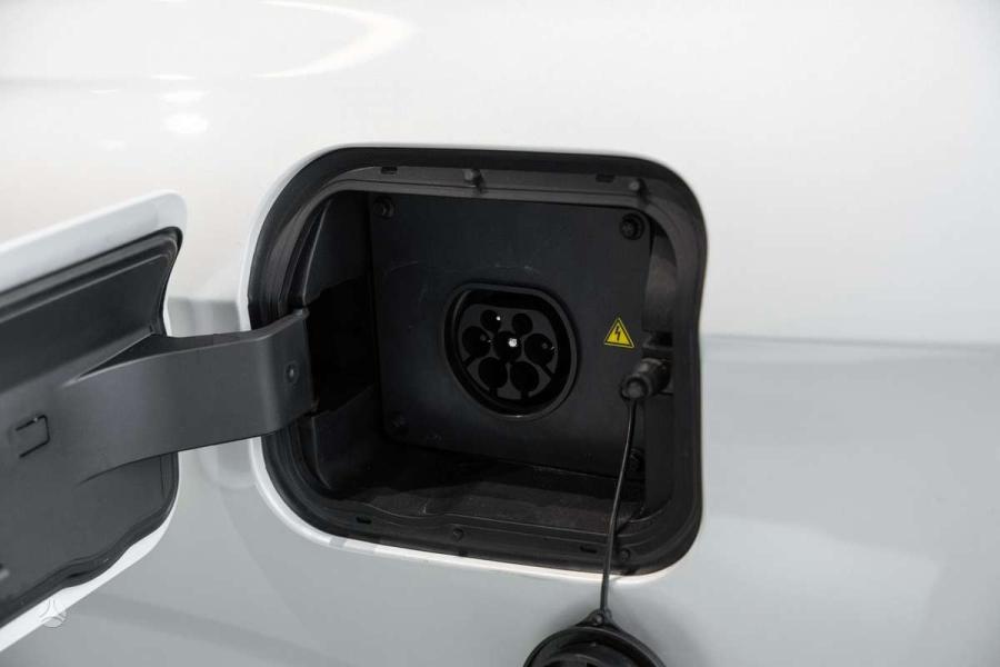 Balts MG HS 2026 Viļņa, ar dzinēja tilpumu 1.50 L un nobraukumu 0 tūkst. km par 41660 €, foto 36 vietnē AUTOMOTO.COM.LV