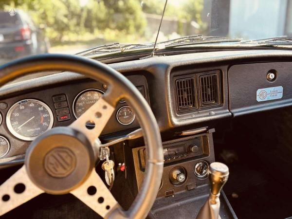 Melns MG MGB 1980 Kretinga, ar dzinēja tilpumu 1.80 L un nobraukumu 125 tūkst. km par 16000 €, foto 11 vietnē AUTOMOTO.COM.LV
