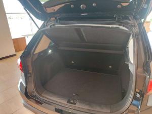 Melns MG ZS 2025 Šauļi, ar dzinēja tilpumu 1.50 L un nobraukumu 13 tūkst. km par 22550 €, foto 7 vietnē AUTOMOTO.COM.LV