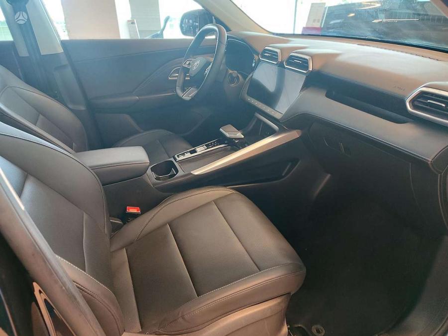 Melns MG ZS 2025 Šauļi, ar dzinēja tilpumu 1.50 L un nobraukumu 13 tūkst. km par 22550 €, foto 8 vietnē AUTOMOTO.COM.LV