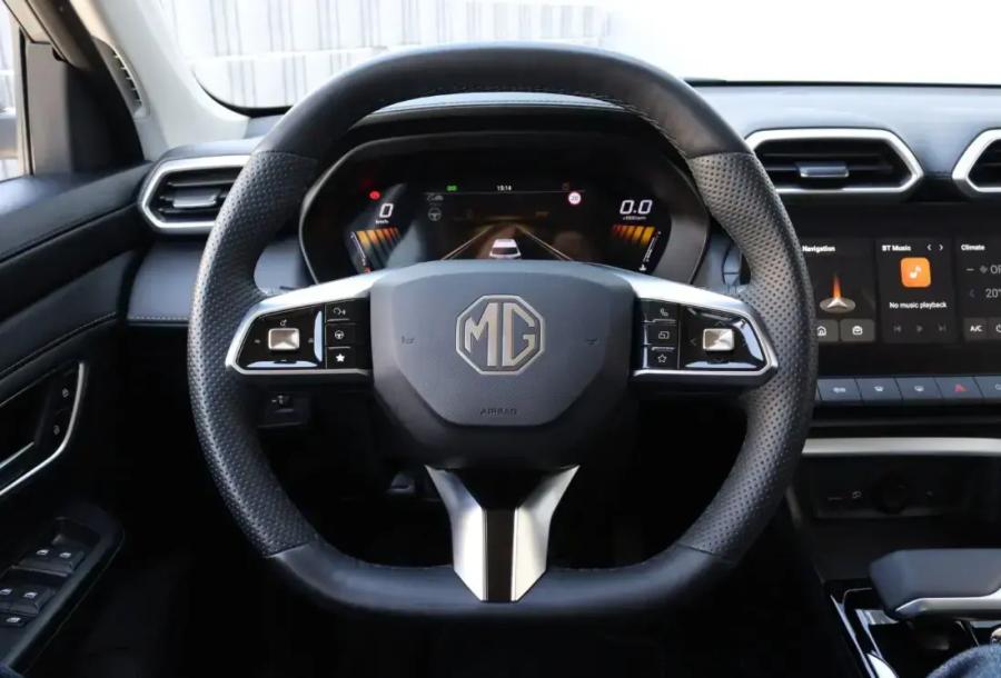 MG ZS 2025 Rīga, ar dzinēja tilpumu 1.50 L un nobraukumu 23 tūkst. km par 21990 €, foto 4 vietnē AUTOMOTO.COM.LV
