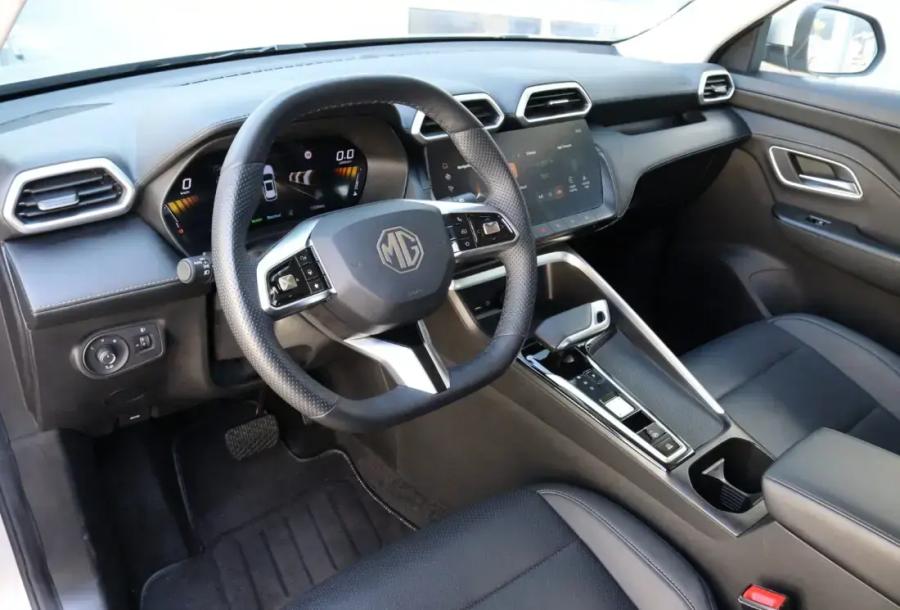MG ZS 2025 Rīga, ar dzinēja tilpumu 1.50 L un nobraukumu 23 tūkst. km par 21990 €, foto 5 vietnē AUTOMOTO.COM.LV