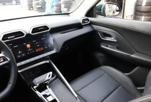 Green MG ZS 2025 in Riga, with an engine capacity of 1.50 L and mileage of 18 thousand km for 21990 €, photo 8 on AUTOMOTO.COM.LV