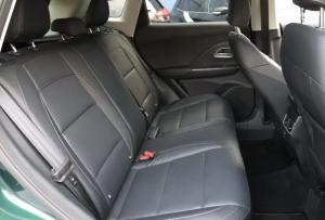 Green MG ZS 2025 in Riga, with an engine capacity of 1.50 L and mileage of 18 thousand km for 21990 €, photo 10 on AUTOMOTO.COM.LV