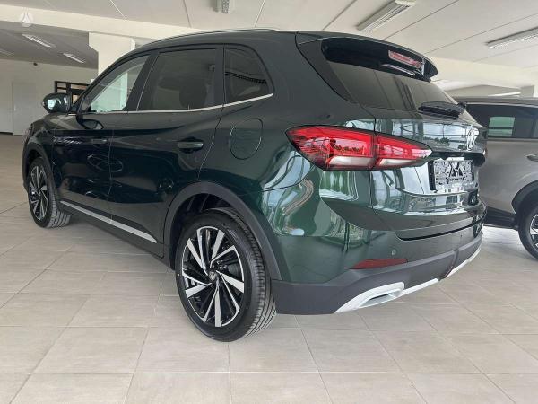 Green MG ZS 2026 in Siauliai, with an engine capacity of 1.50 L and mileage of 0 thousand km for 26890 €, photo 5 on AUTOMOTO.COM.LV