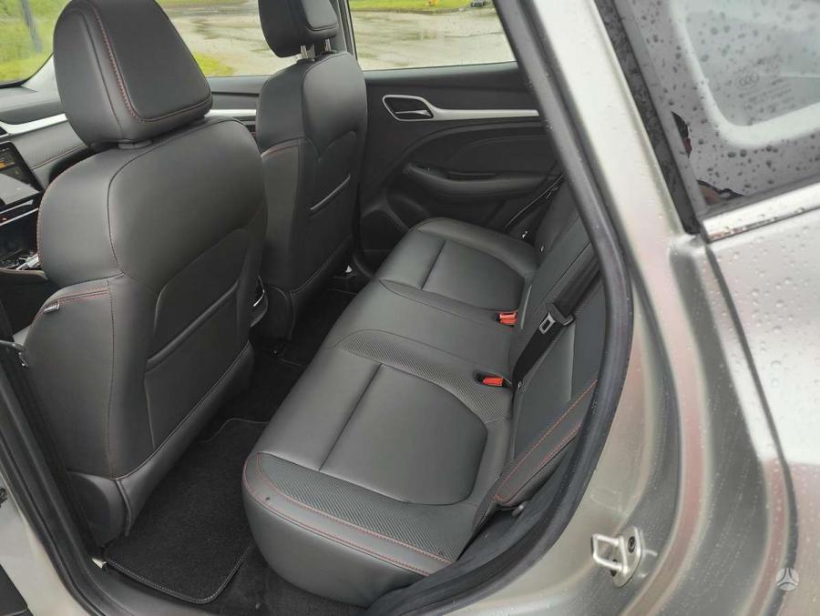 Pelēks MG ZS 2022 Kauņa, ar dzinēja tilpumu 0.00 L un nobraukumu 50 tūkst. km par 14990 €, foto 17 vietnē AUTOMOTO.COM.LV