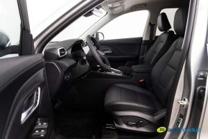 Grey MG ZS 2025 in Klaipeda, with an engine capacity of 1.50 L and mileage of 21 thousand km for 22990 €, photo 4 on AUTOMOTO.COM.LV