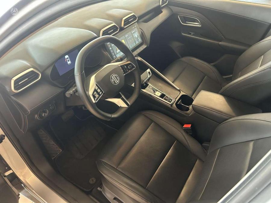 Pelēks MG ZS 2025 Šauļi, ar dzinēja tilpumu 1.50 L un nobraukumu 21 tūkst. km par 22750 €, foto 13 vietnē AUTOMOTO.COM.LV