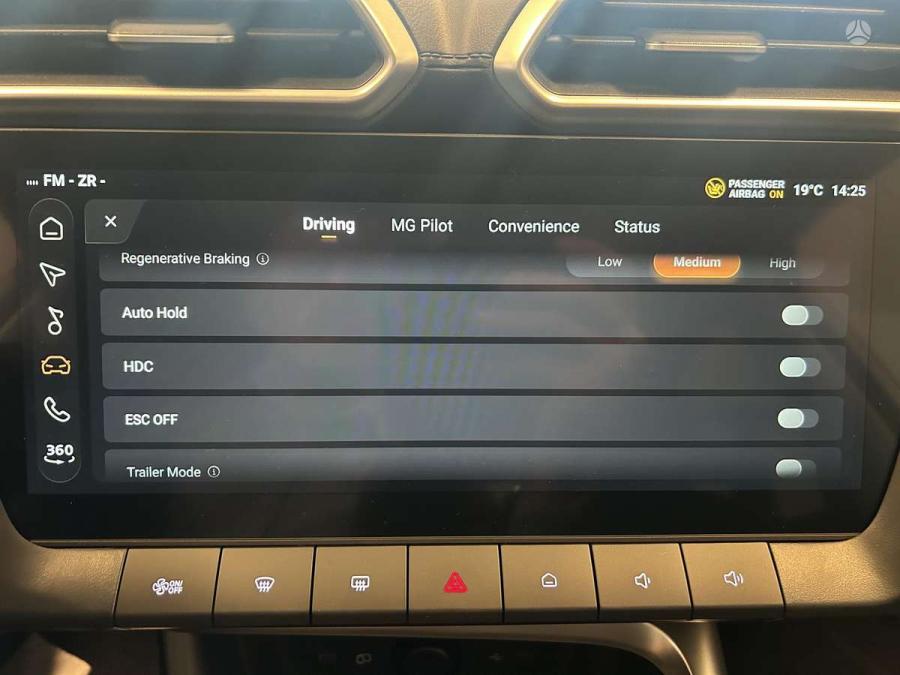 Pelēks MG ZS 2026 Šauļi, ar dzinēja tilpumu 1.50 L un nobraukumu 0 tūkst. km par 26390 €, foto 24 vietnē AUTOMOTO.COM.LV