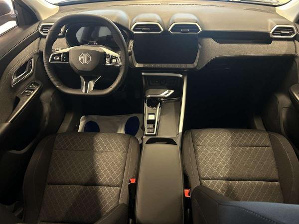 Grey MG ZS 2026 in Siauliai, with an engine capacity of 1.50 L and mileage of 0 thousand km for 22990 €, photo 11 on AUTOMOTO.COM.LV