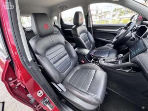 Red MG ZS 2023 in Vilnius, with an engine capacity of 1.00 L and mileage of 70 thousand km for 13500 €, photo 19 on AUTOMOTO.COM.LV