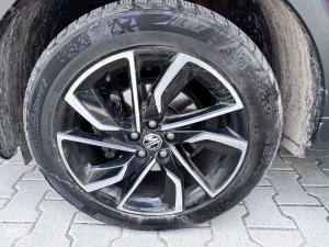 Red MG ZS 2023 in Vilnius, with an engine capacity of 1.00 L and mileage of 70 thousand km for 13500 €, photo 27 on AUTOMOTO.COM.LV