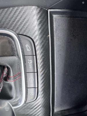 Red MG ZS 2023 in Vilnius, with an engine capacity of 1.00 L and mileage of 70 thousand km for 13500 €, photo 28 on AUTOMOTO.COM.LV