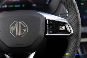 Sarkans MG ZS 2025 Viļņa, ar dzinēja tilpumu 1.50 L un nobraukumu 18 tūkst. km par 22990 €, foto 20 vietnē AUTOMOTO.COM.LV