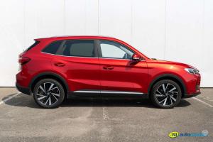 Sarkans MG ZS 2025 Viļņa, ar dzinēja tilpumu 1.50 L un nobraukumu 18 tūkst. km par 22990 €, foto 27 vietnē AUTOMOTO.COM.LV