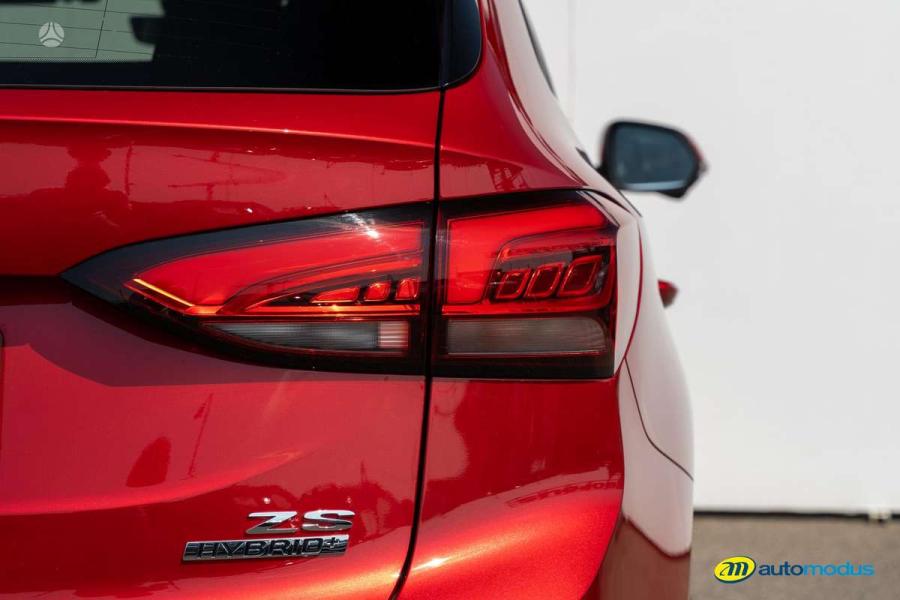 Sarkans MG ZS 2025 Viļņa, ar dzinēja tilpumu 1.50 L un nobraukumu 18 tūkst. km par 22990 €, foto 29 vietnē AUTOMOTO.COM.LV