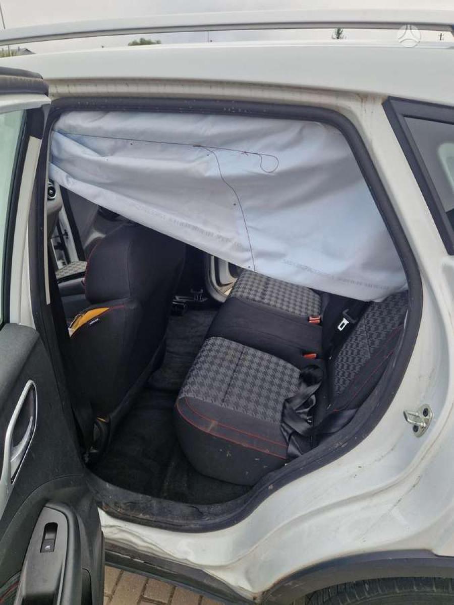 Balts MG ZS 2023 Tauragė, ar dzinēja tilpumu 0.00 L un nobraukumu 19 tūkst. km par 10900 €, foto 21 vietnē AUTOMOTO.COM.LV